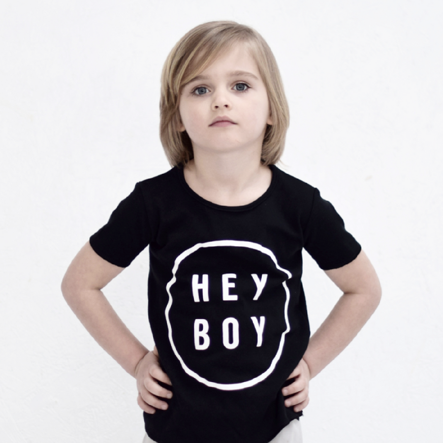 Hey Boy Tee – Design Life Kids