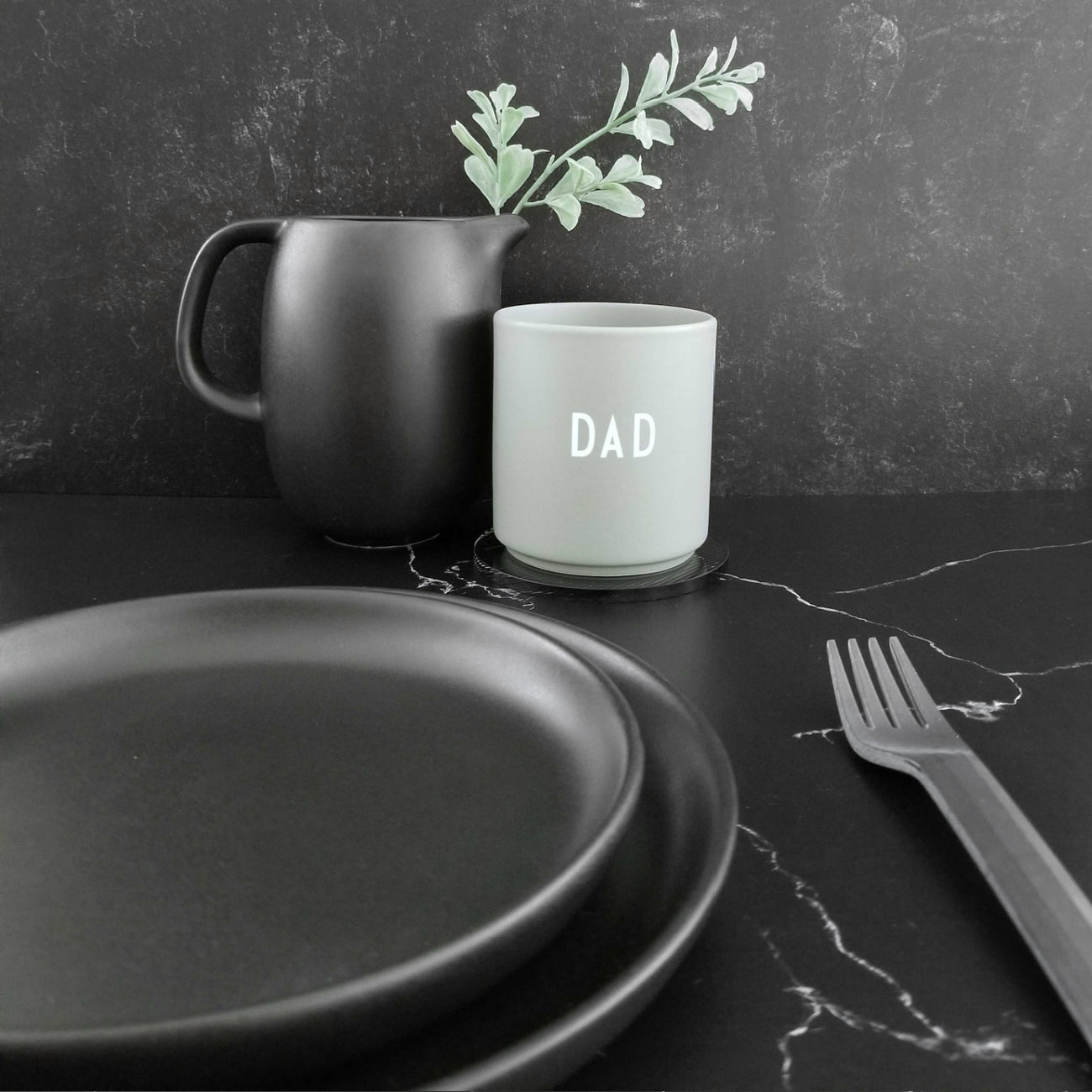 Matte Black Nordic Plate Set – Design Life Kids